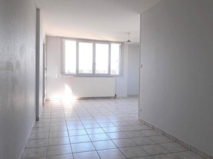 Croix Luizet, Villeurbanne - Appartement 3 pièces à louer