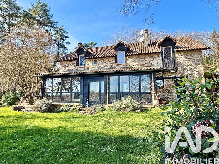 Maison à vendre - Bujaleuf - 6 pièces - 4 chambres