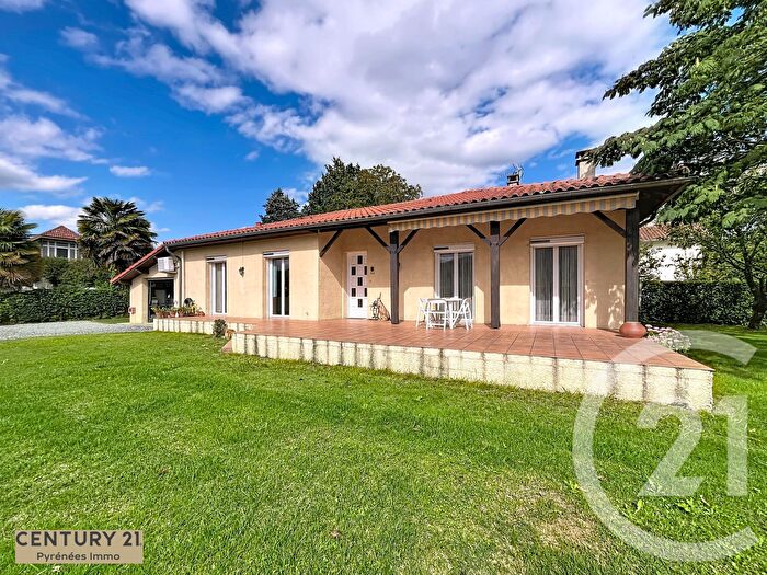 Maison à vendre - Loures-Barousse - 5 pièces - 3 chambres
