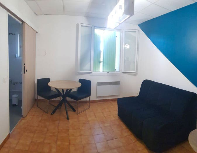 Appartement 1 pièce à Pélissanne, à louer