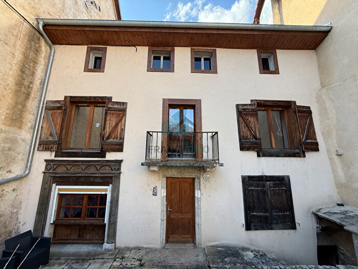 Maison à vendre - Saint-Hippolyte - 6 pièces - 4 chambres