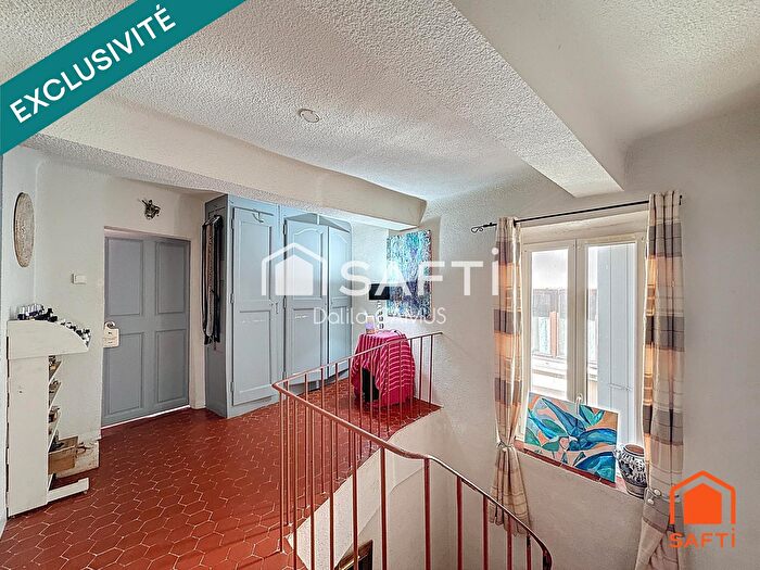 Maison à vendre - Régusse - 5 pièces - 3 chambres