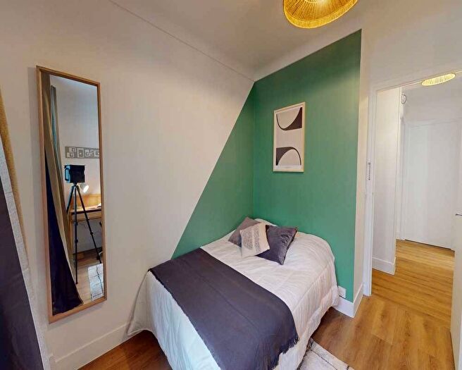 Appartement 5 pièces à louer à Clichy-Batignolles, Paris 17ème arrondissement