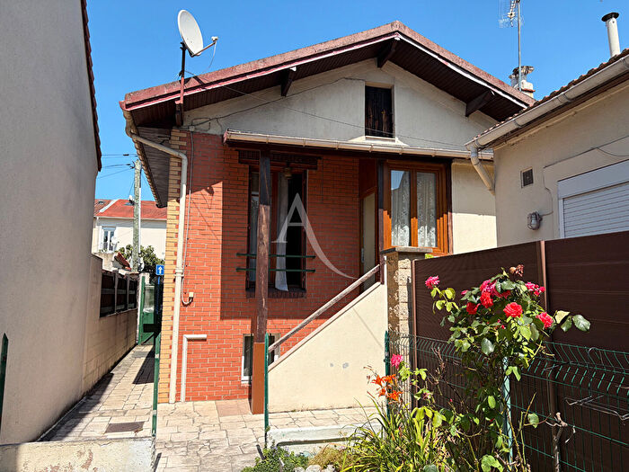 Drancy, Paris Campagne : Maison 3 pièces à vendre