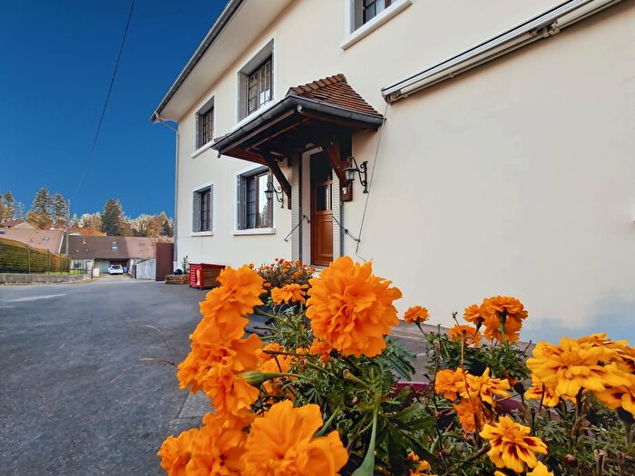 Maison à vendre - Saint-Amour - 6 pièces - 4 chambres