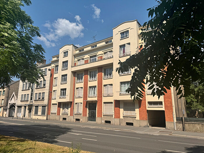 Orléans, Faubourg Saint-Jean : Appartement 5 pièces à vendre