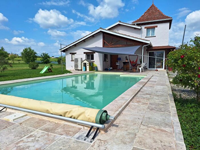 Maison à vendre - Puymiclan - 6 pièces - 4 chambres