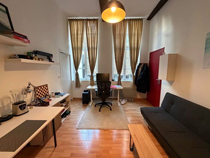Appartement à louer - Vieux Lille - 2 pièces - 1 chambre