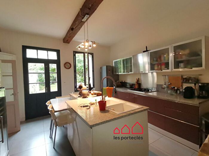 Maison 8 pièces à vendre à Saint-André-de-Cubzac