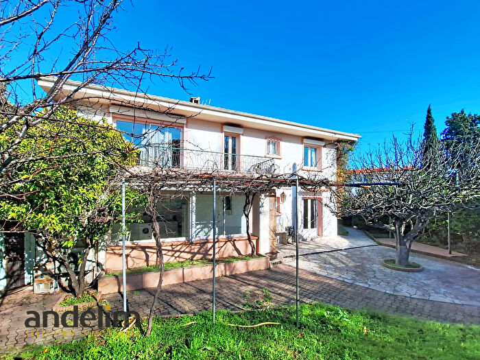 Maison à vendre - Fréjus, Fréjus Plage - 8 pièces - 5 chambres