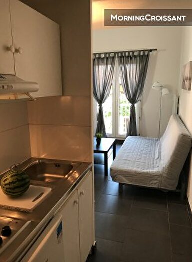 Appartement 1 pièce à Montpellier, Prés d'Arènes, à louer