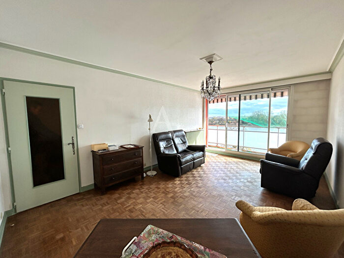 Appartement à vendre - Mâcon, Mâcon Nord - 4 pièces - 3 chambres