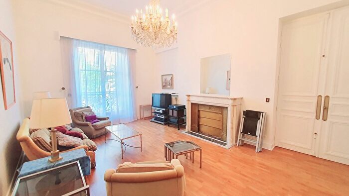 Appartement à vendre - Paris e , Hoche Friedland - 2 pièces - 1 chambre