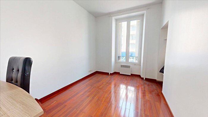 Appartement à louer - Butte, Grette, Besançon - 3 pièces - 2 chambres