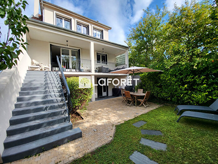 Maison à vendre - Rueil-Malmaison, Mazurieres - 7 pièces - 5 chambres