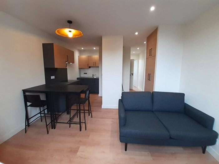Appartement à louer - Abry, Grenoble - 2 pièces - 1 chambre
