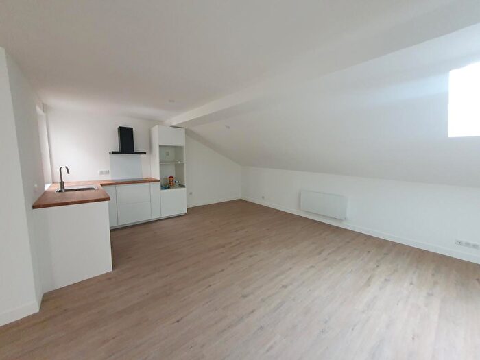 Appartement 4 pièces à louer à Marseille 2ème, Hôtel de ville