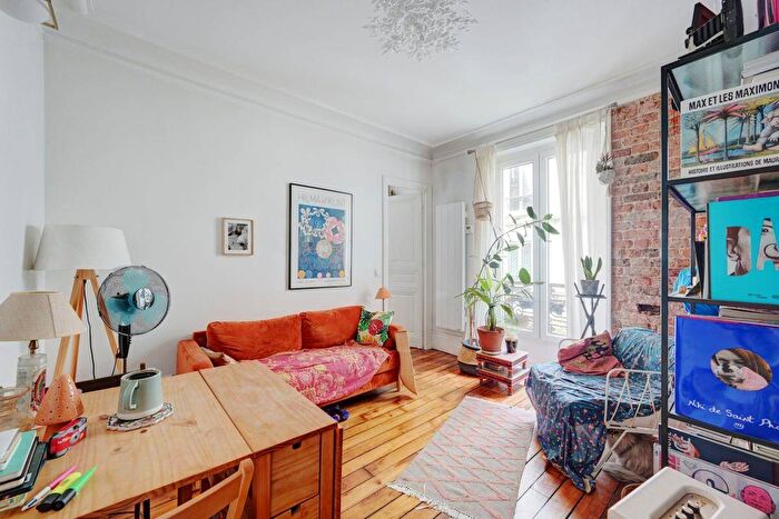 Appartement à louer - Goutte dOr-Château Rouge, Paris ème arrondissement - 2 pièces - 1 chambre