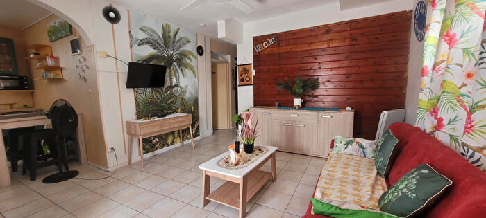 Maison à louer - Le Moule - 3 pièces - 2 chambres