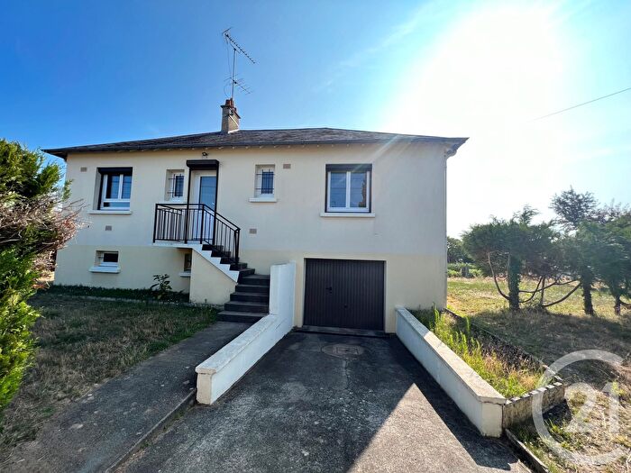 Maison à louer - Gièvres - 4 pièces - 3 chambres