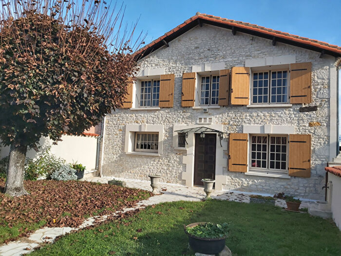 Maison à vendre - Cozes - 3 pièces - 2 chambres