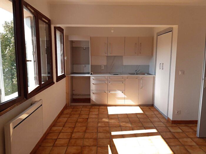 Appartement à louer - Comboire, Échirolles - 1 pièce