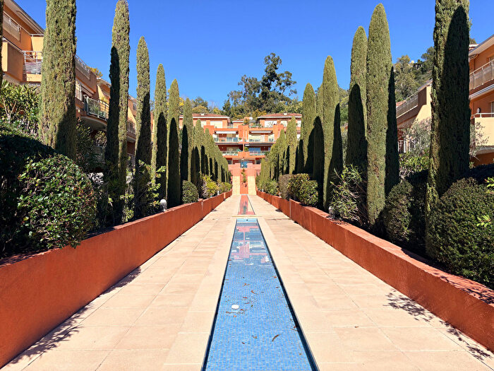 Appartement à vendre - Théoule-sur-Mer - 3 pièces - 2 chambres