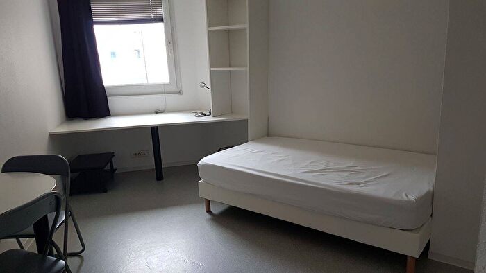Neudorf Est Centre, Strasbourg : Appartement 1 pièce à louer