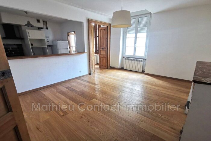 Arènes, Nîmes - Appartement 2 pièces à louer