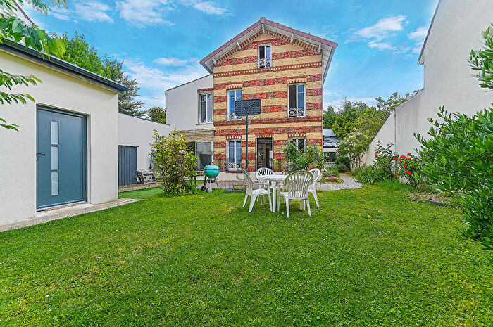 Maison 6 pièces à vendre - Bry-sur-Marne, Pépinière