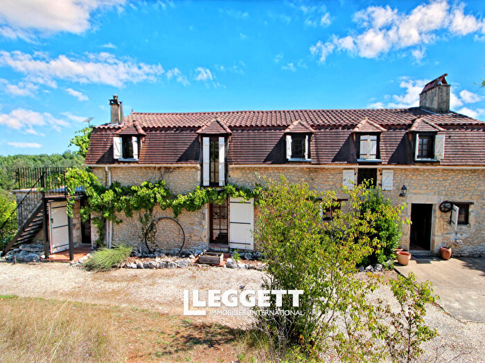 Sainte-Foy-de-Longas : Maison 7 pièces à vendre