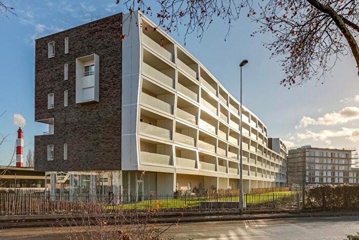 Strasbourg, Poteries, Clos des Ecrivains : Appartement 3 pièces à louer