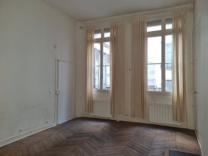 Appartement à louer - Les Halles, Paris er arrondissement - 2 pièces - 1 chambre