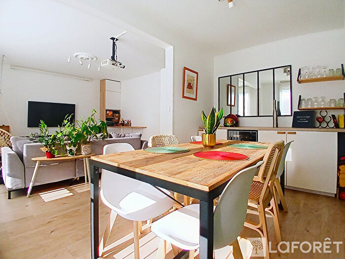 Appartement à louer - Villenave-dOrnon, Le Pont de la Maye, Canteloup, Madère, Le Béquet - 3 pièces - 2 chambres