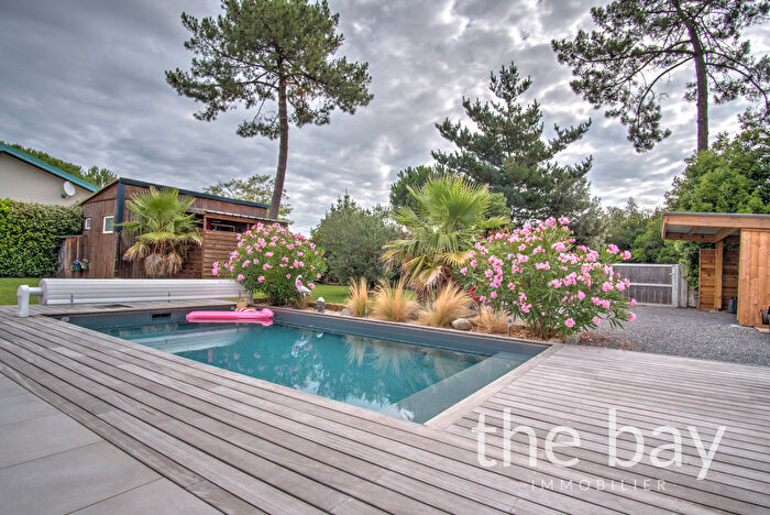 Maison à vendre - Gujan-Mestras - 8 pièces - 5 chambres