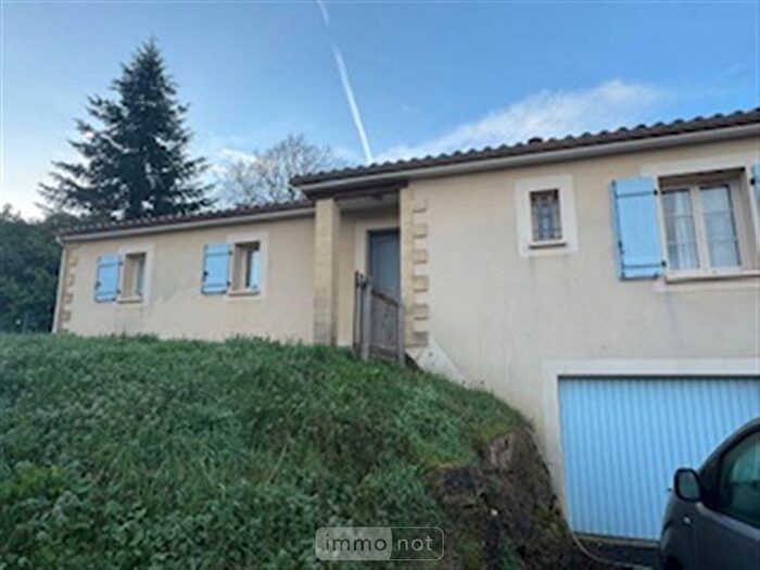 Maison à louer - Sarlat-la-Canéda - 5 pièces - 4 chambres