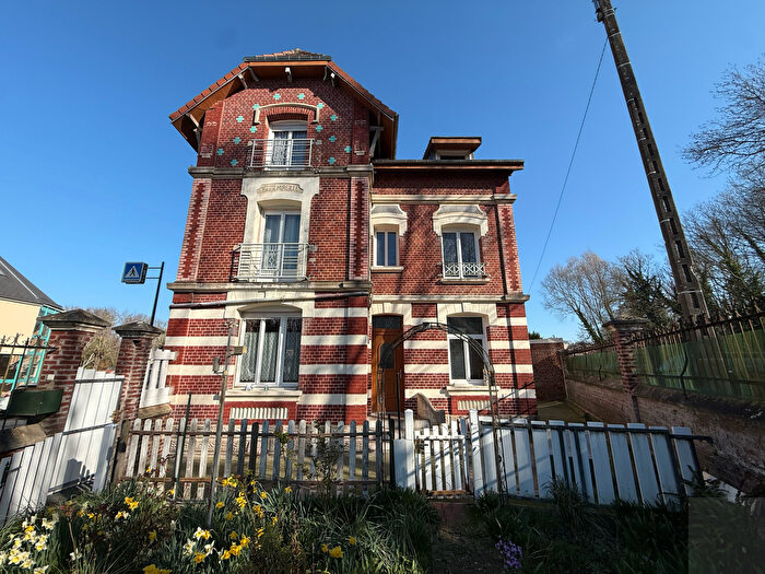 Maison 7 pièces à Montdidier, à vendre