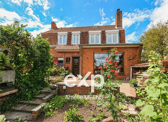 Maison 6 pièces à Esquelbecq, à vendre