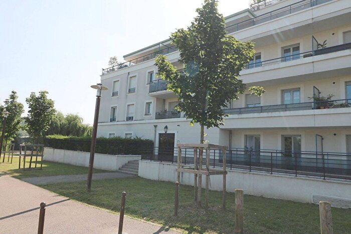Appartement à louer - Mantes-la-Jolie - 2 pièces - 1 chambre