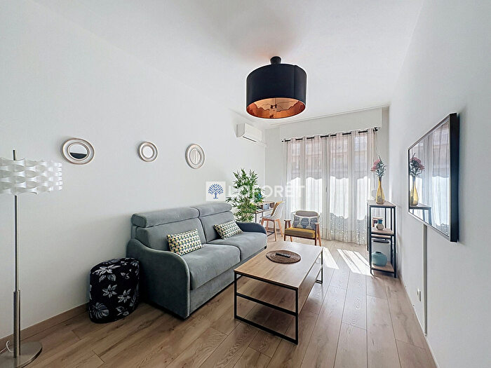 Appartement 2 pièces à Nice, Promenade des Anglais, Rue de France, à vendre