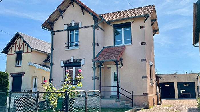 Maison à vendre - Conches-en-Ouche - 6 pièces - 3 chambres