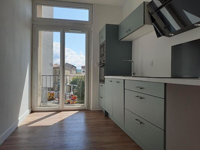 Appartement à louer - Agen, Carnot - 3 pièces - 2 chambres