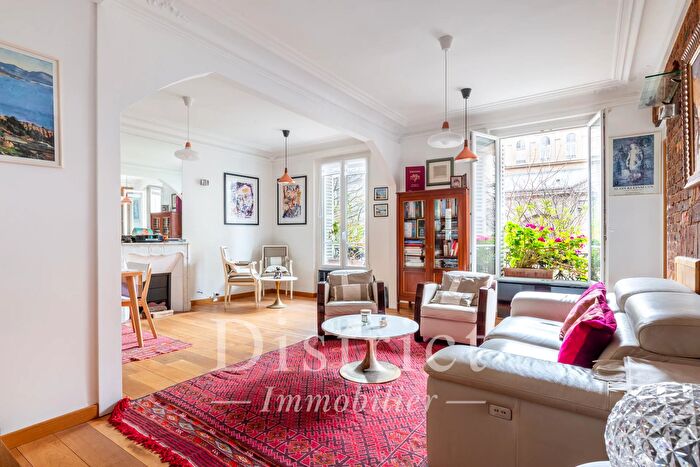 Appartement à vendre - Paris e , Les Iles - 3 pièces - 2 chambres