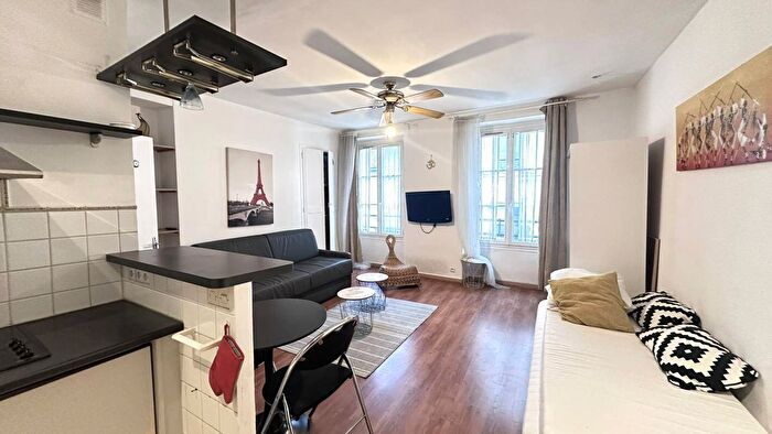 Appartement à louer - Bastille-Popincourt, Paris ème arrondissement - 1 pièce