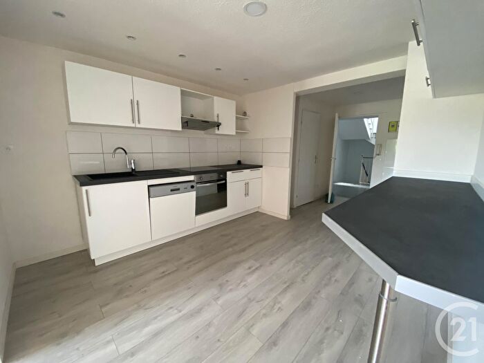 Appartement à louer - Montbéliard, Petite Hollande, Coteau Jouvent - 3 pièces - 2 chambres