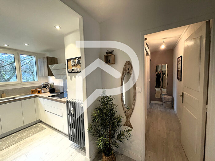 Appartement à vendre - Avrillé, Parc de la Haye, Val dOr, Pépinières - 8 pièces - 5 chambres