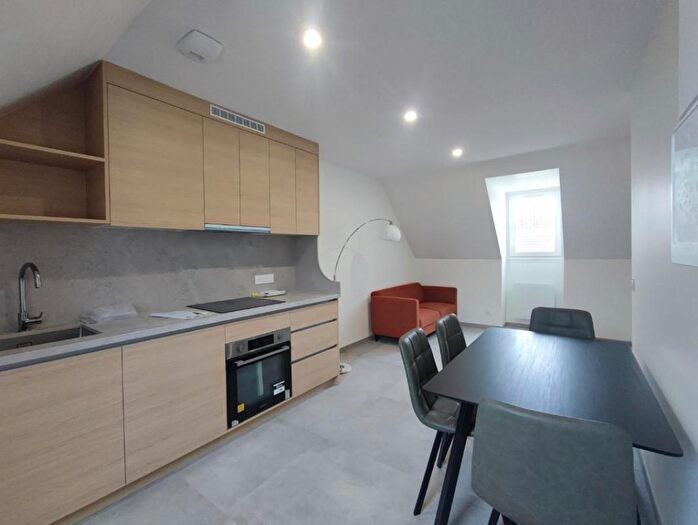 Appartement à louer - Champs-sur-Marne, Le Nesles - 3 pièces - 2 chambres