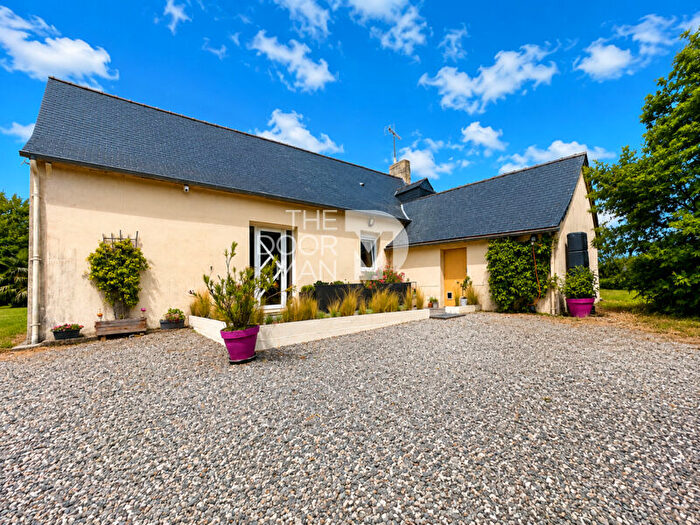 Maison 5 pièces à vendre à Parné-sur-Roc