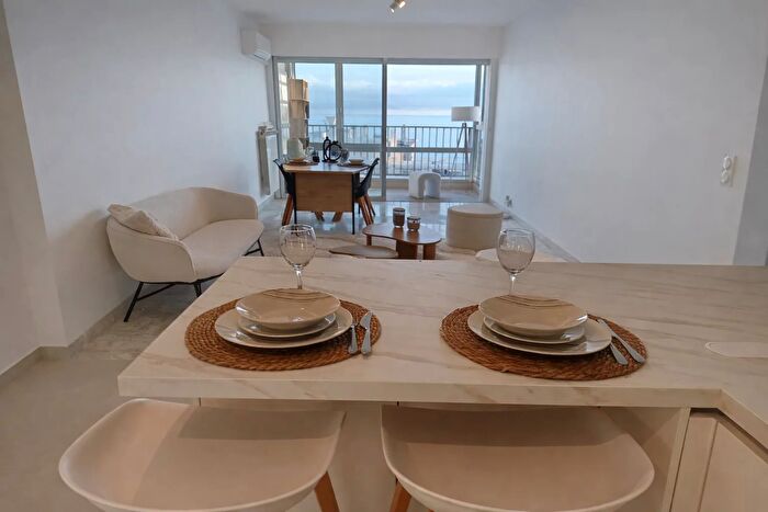 Appartement à vendre - Nice, Promenade des Anglais, Rue de France - 3 pièces - 2 chambres