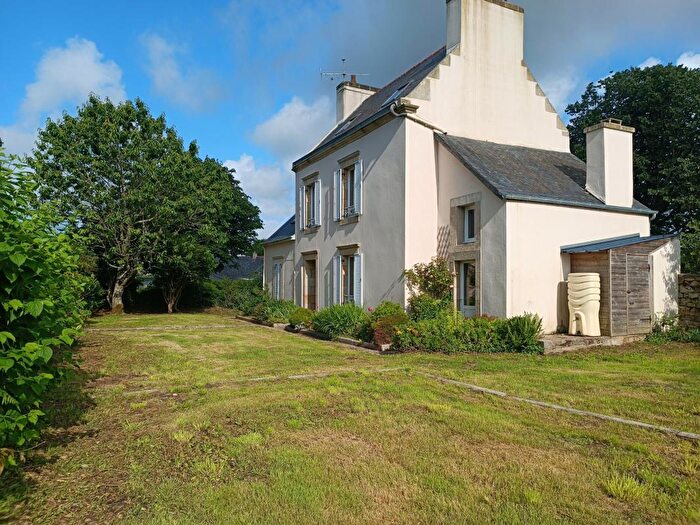 Maison à vendre - Confort-Meilars - 4 pièces - 3 chambres